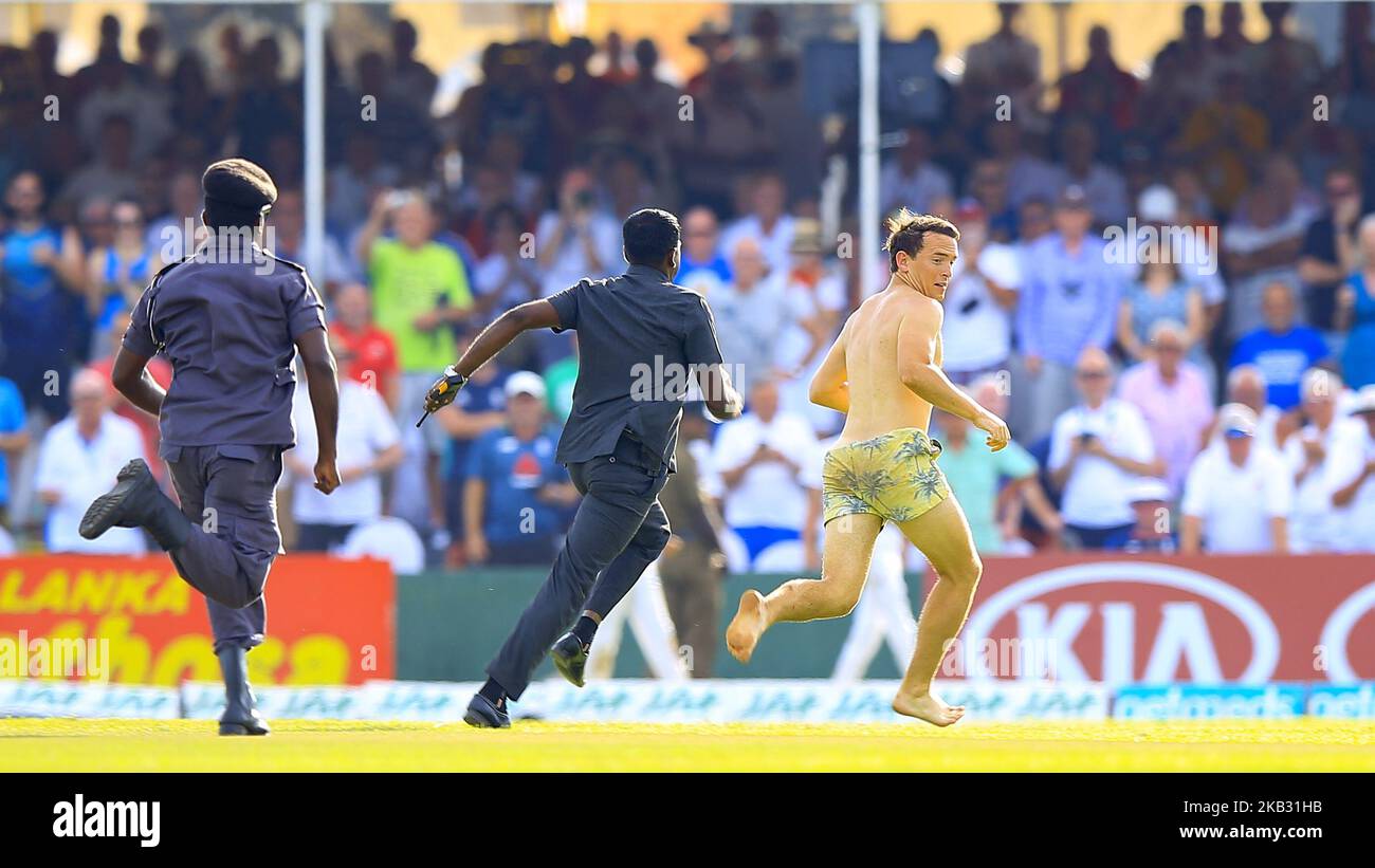 Cricket streaker hi-res stock photography and images - Alamy