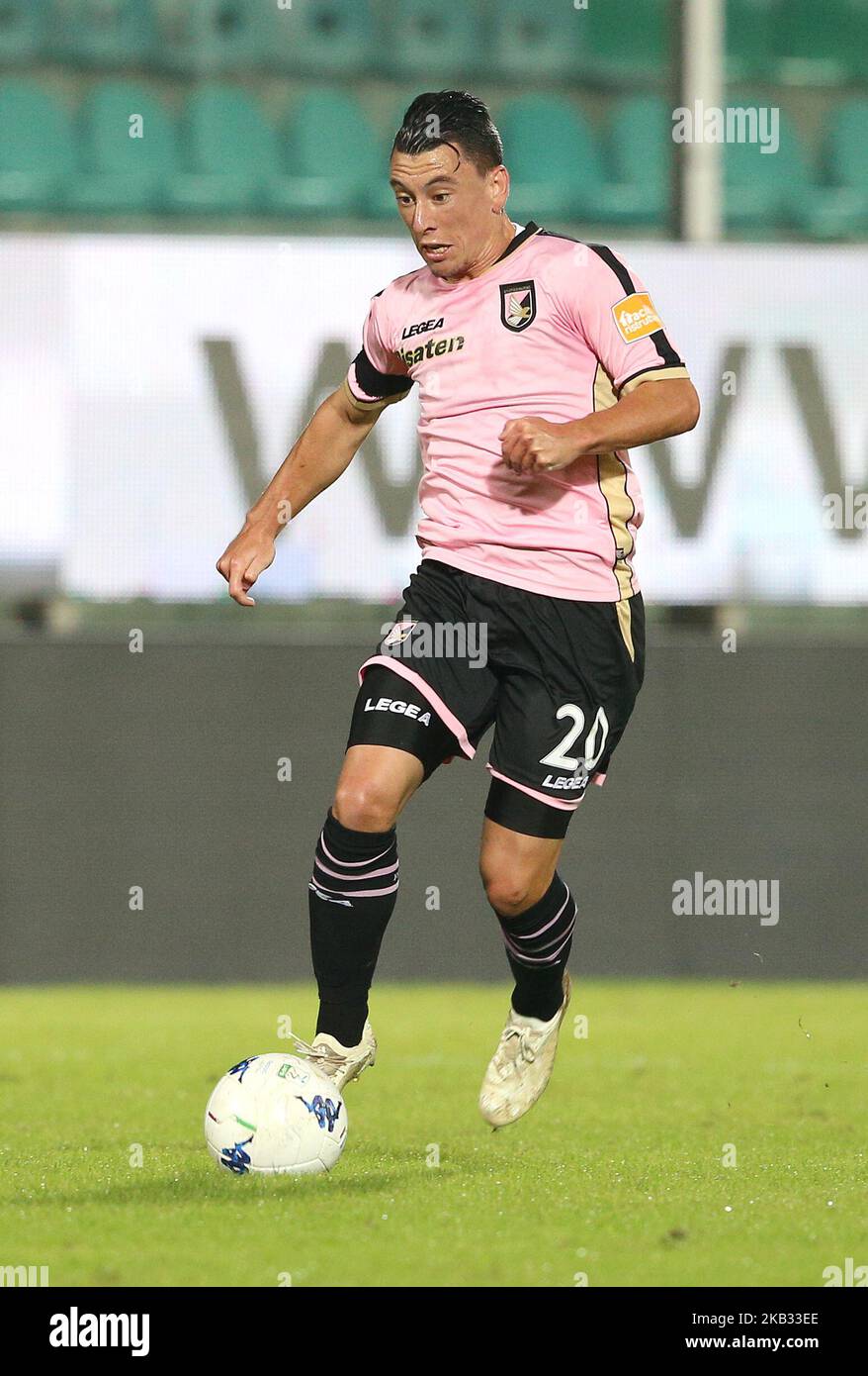 Cesar Falletti of Palermo in action during the Serie B match between US ...