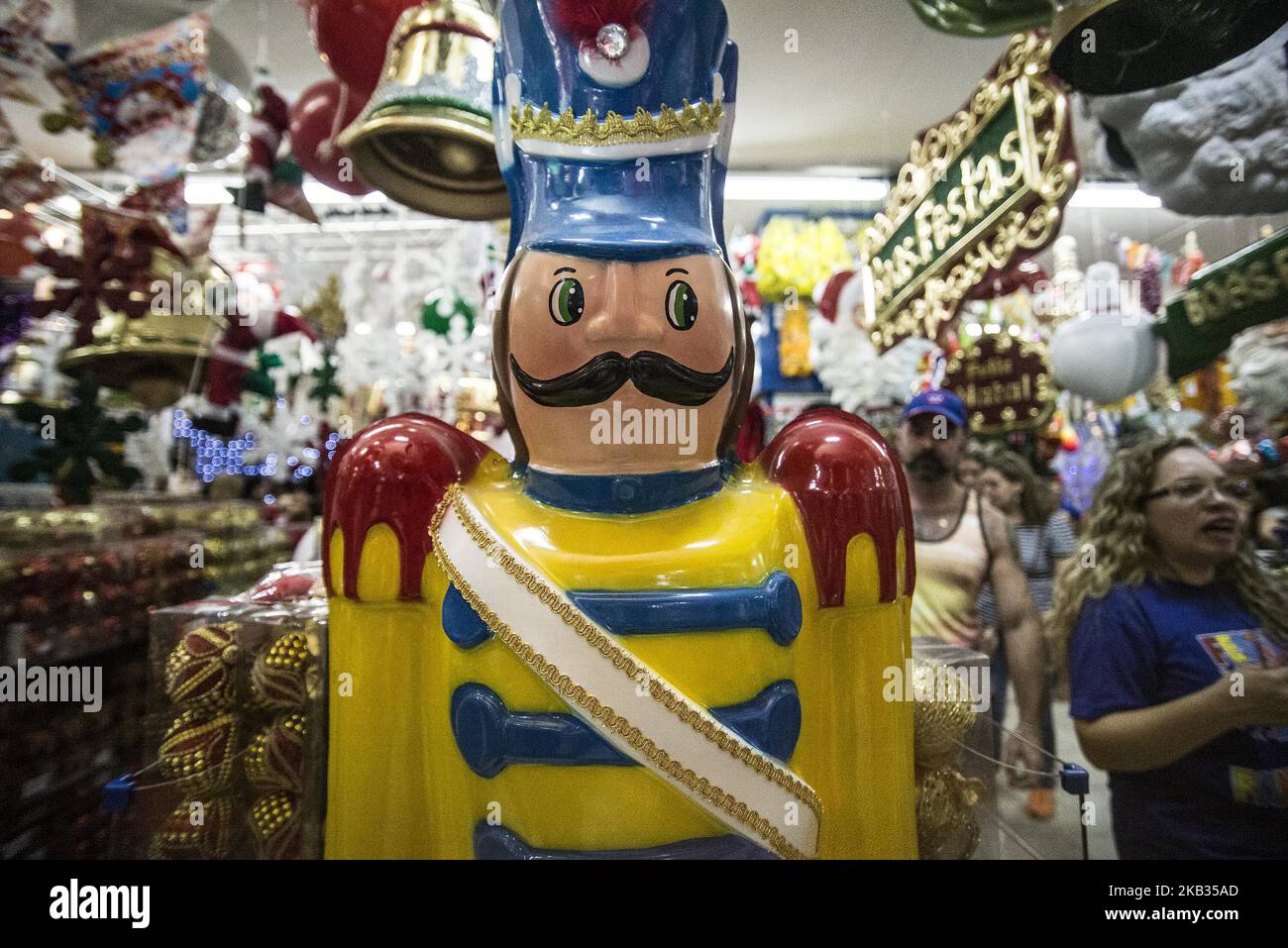 Falling inflation hi-res stock photography and images - Alamy