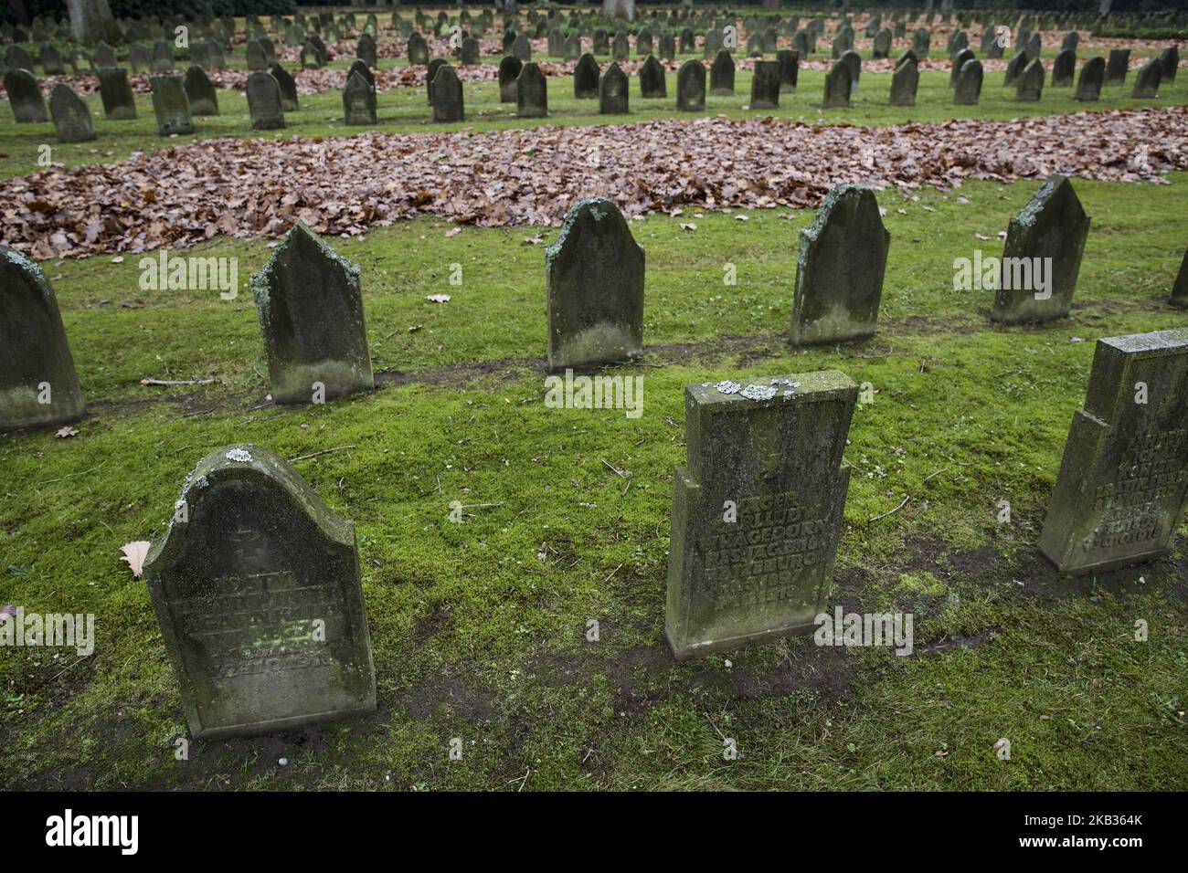 German soldiers graves hi-res stock photography and images - Alamy