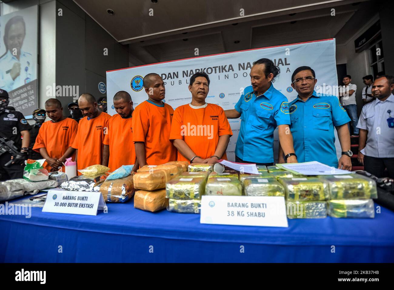 Suspected cases of narcotics smuggling International syndicates were ...