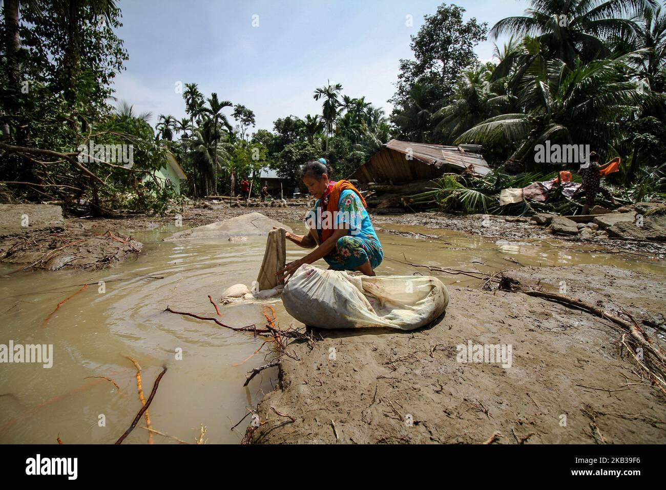 Indonesia jungle flood hi-res stock photography and images - Alamy