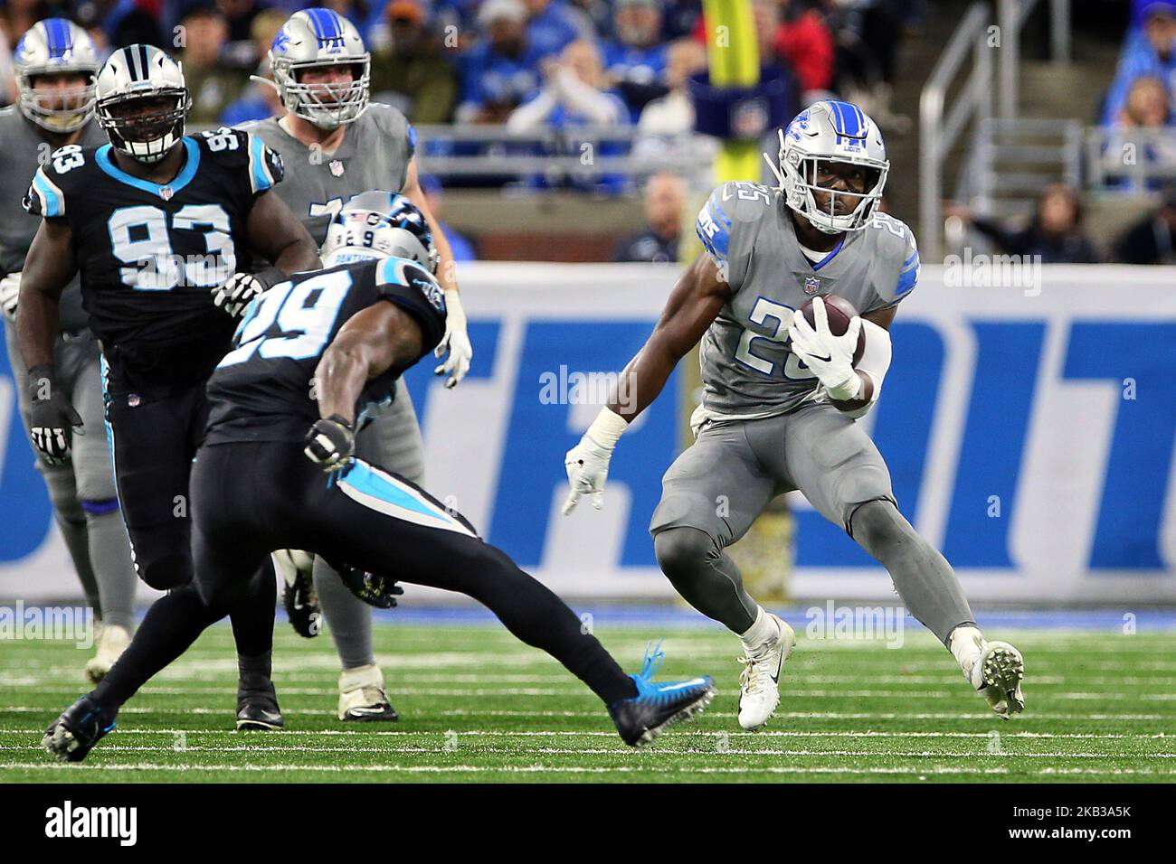 Theo adams hi-res stock photography and images - Alamy