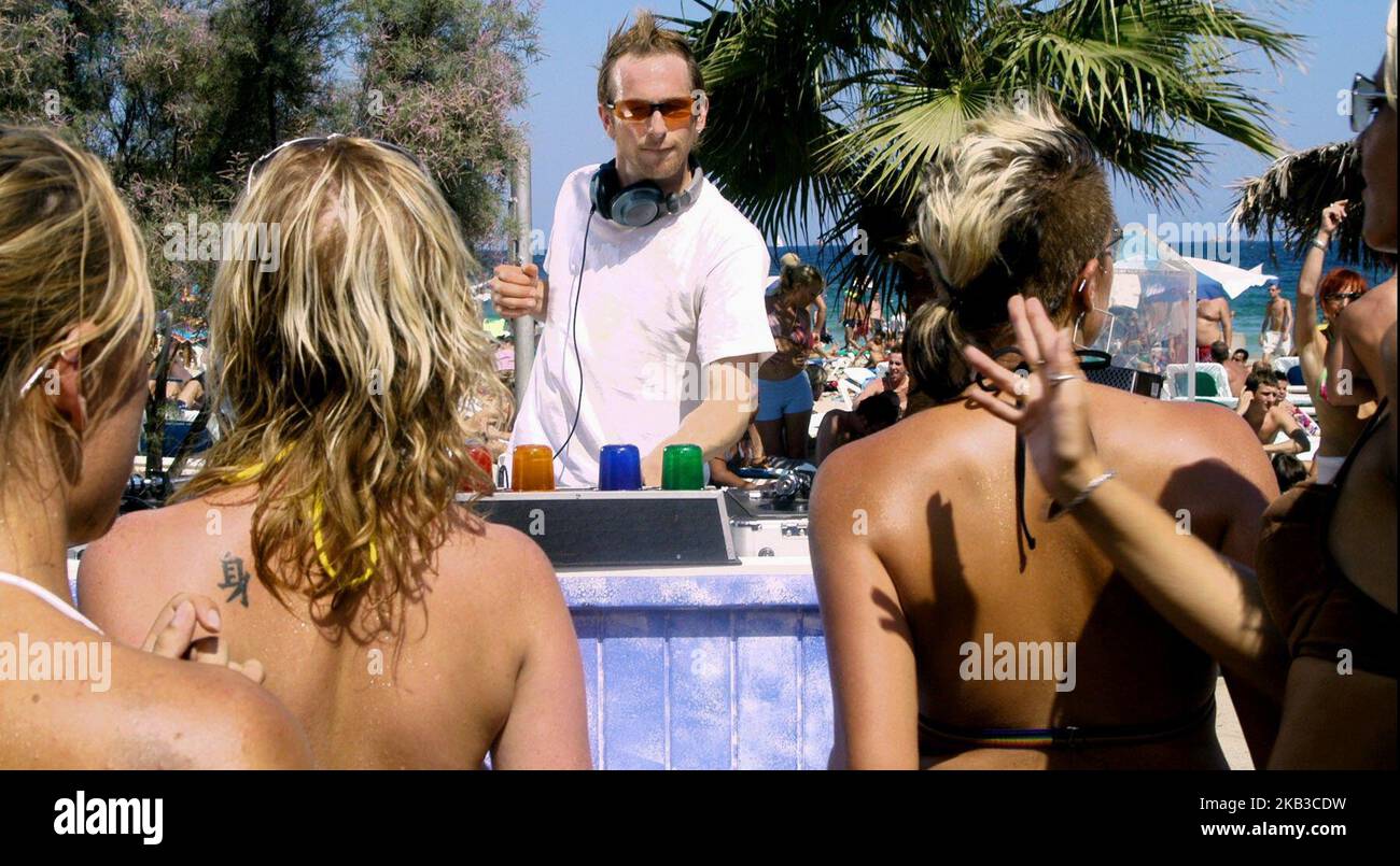 Paul kaye hi-res stock photography and images - Alamy