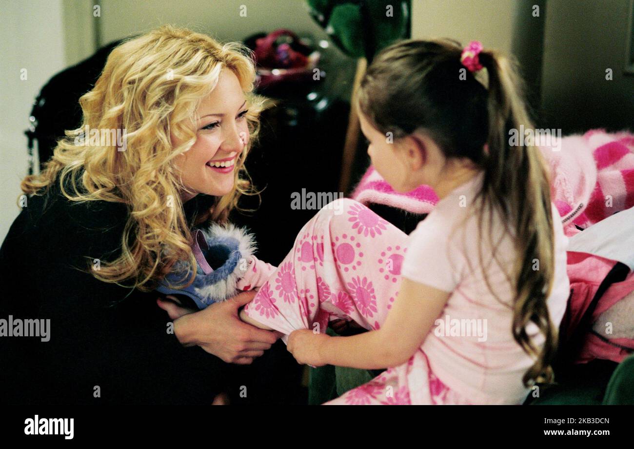 RAISING HELEN, KATE HUDSON, ABIGAIL BRESLIN, 2004 Stock Photo - Alamy