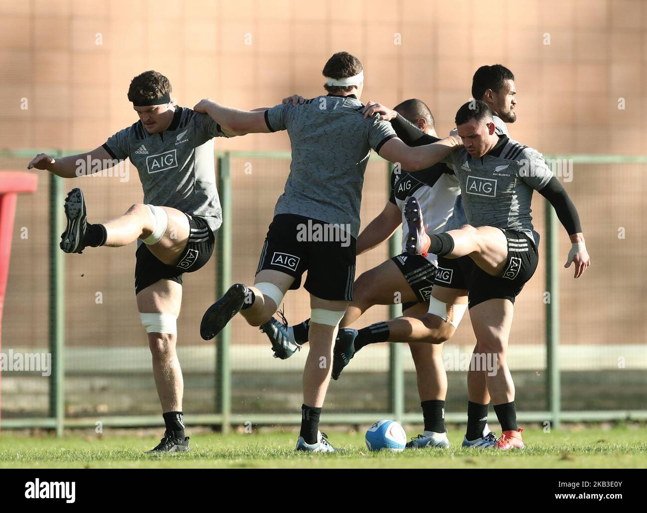 Brodie retallick rugby hi-res stock photography and images - Alamy