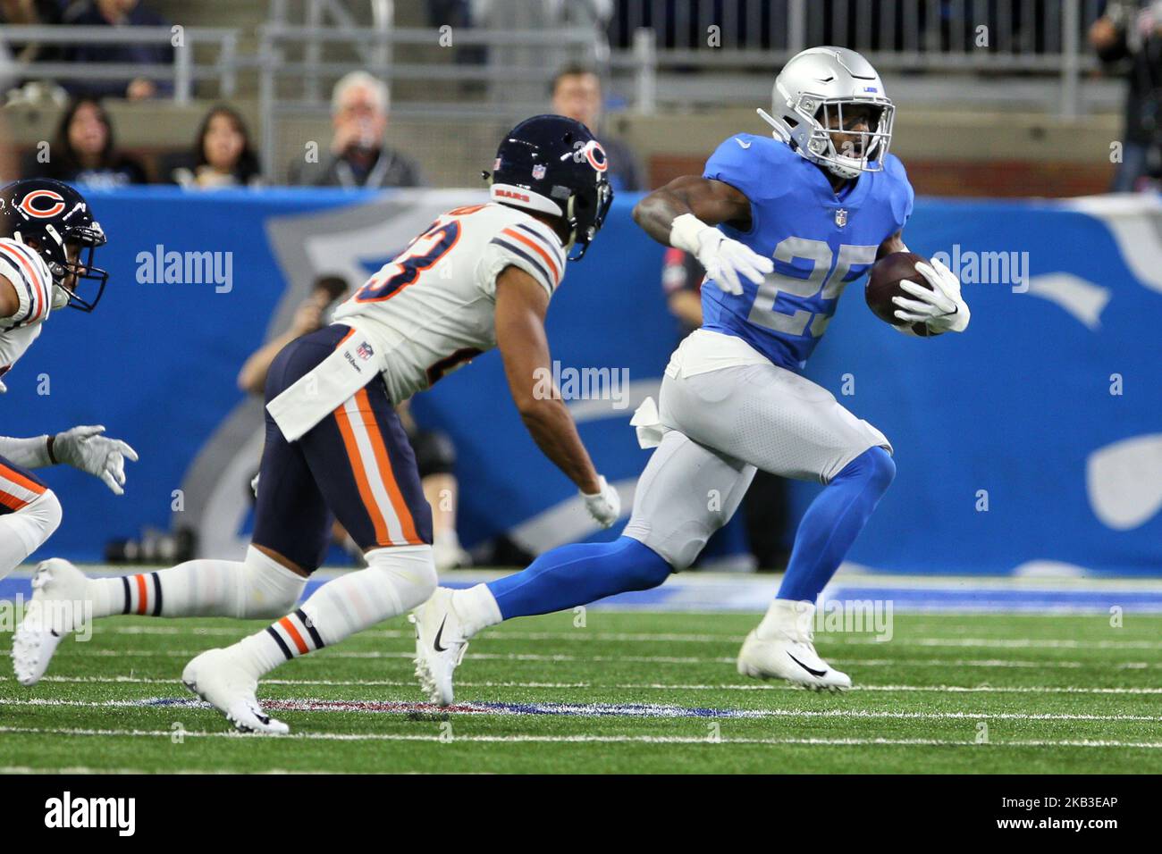 Theo riddick hi-res stock photography and images - Alamy