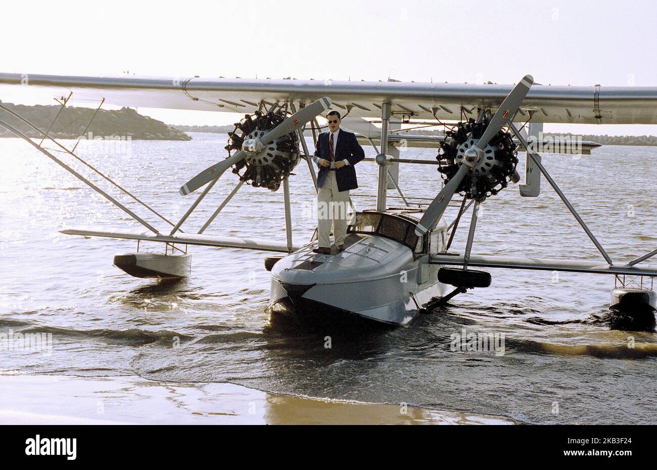 THE AVIATOR, LEONARDO DICAPRIO, 2004 Stock Photo - Alamy