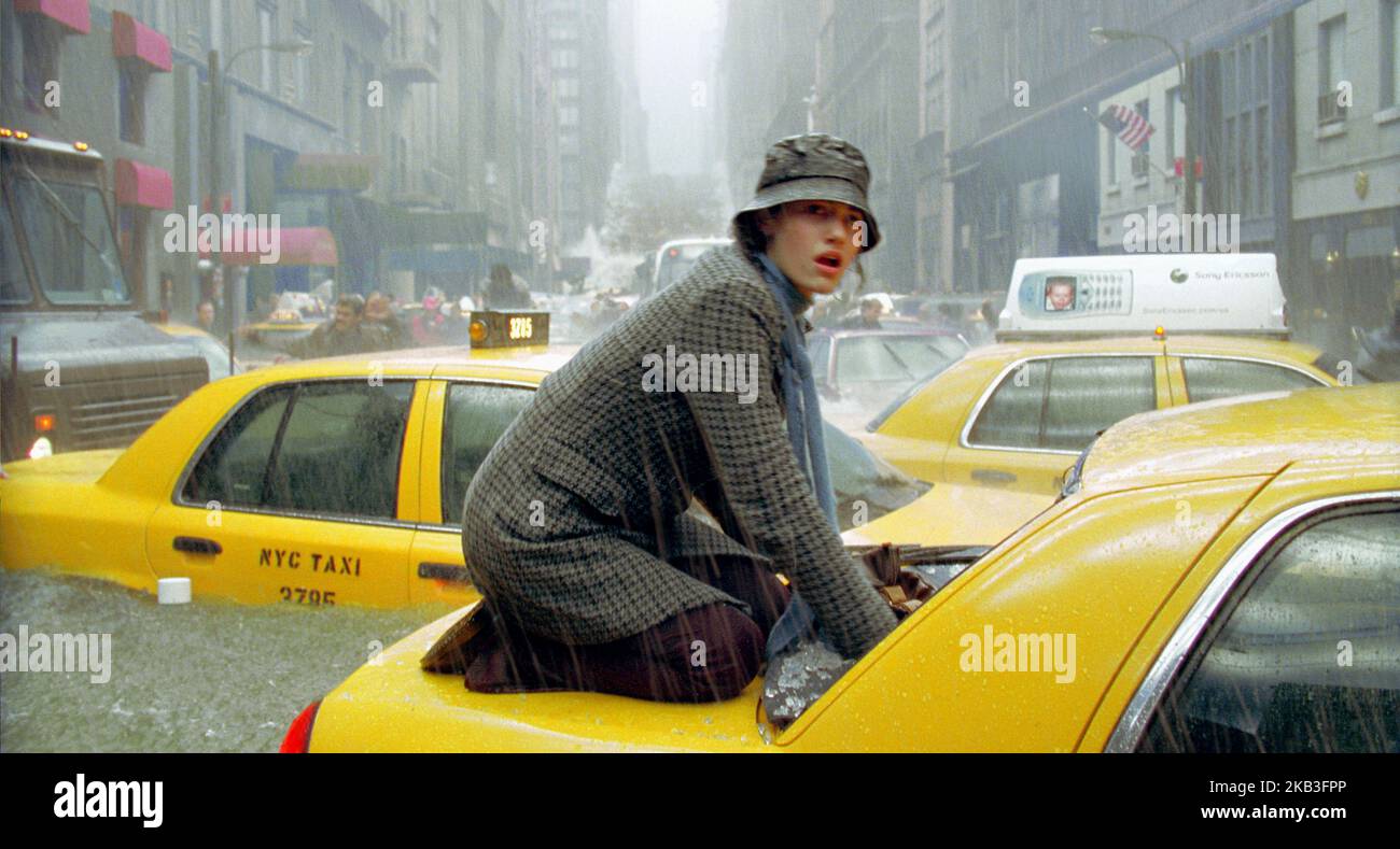 THE DAY AFTER TOMORROW, EMMY ROSSUM, 2004 Stock Photo - Alamy