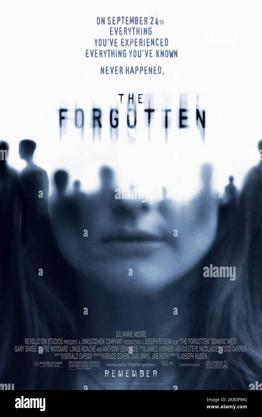 THE FORGOTTEN, FILM POSTER, 2004 Stock Photo - Alamy