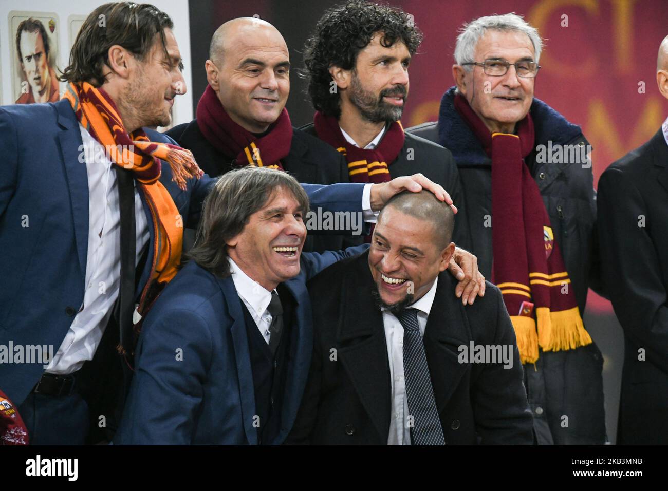 Former AS Rome Italian players, Francesco Totti (L) , Bruno Conti (C ...