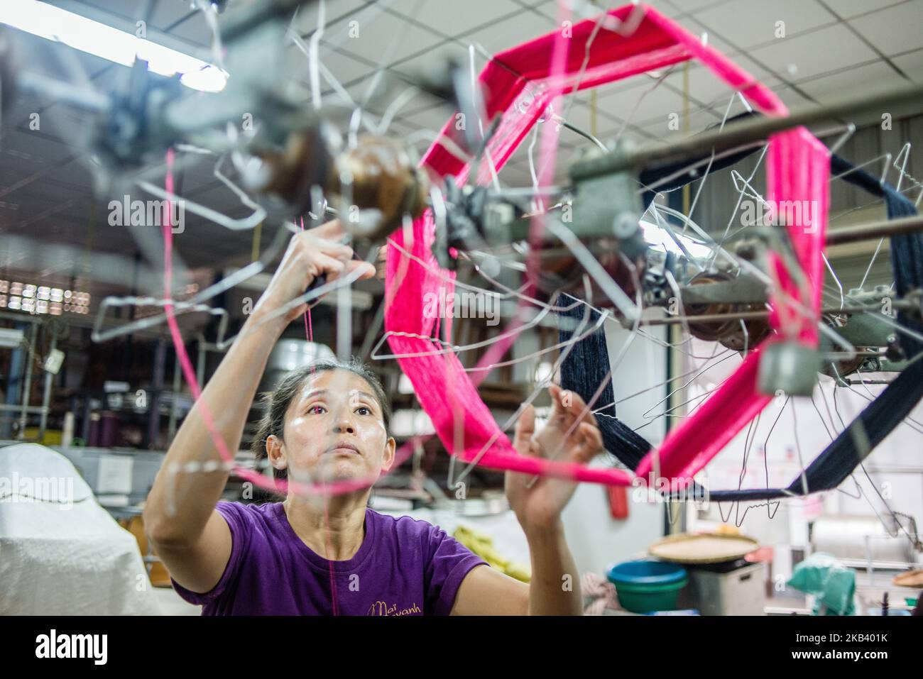 Working women in vientiane hi-res stock photography and images - Alamy