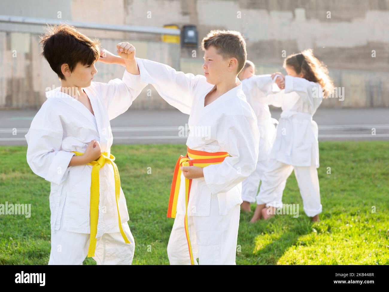 Children karate competition hi-res stock photography and images - Alamy