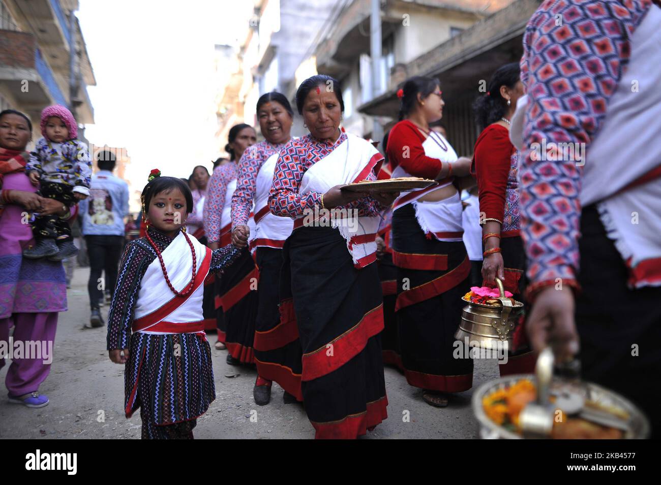 Nepalese devotees arrives to offer ritual procession of Bishnudevi ...