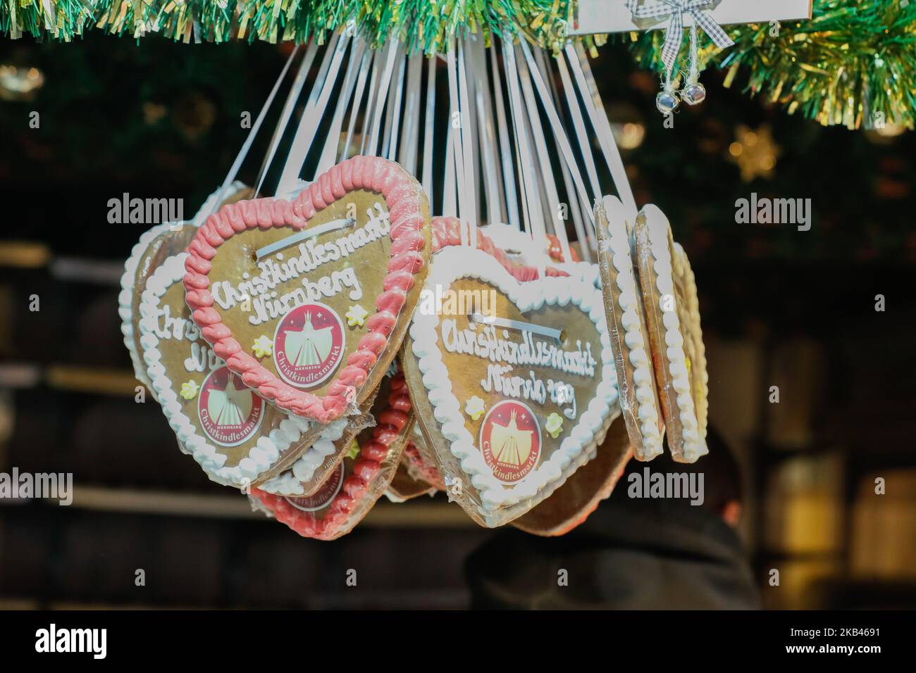 Gingerbread hearts of the christmas Market in Nuremberg. The world ...