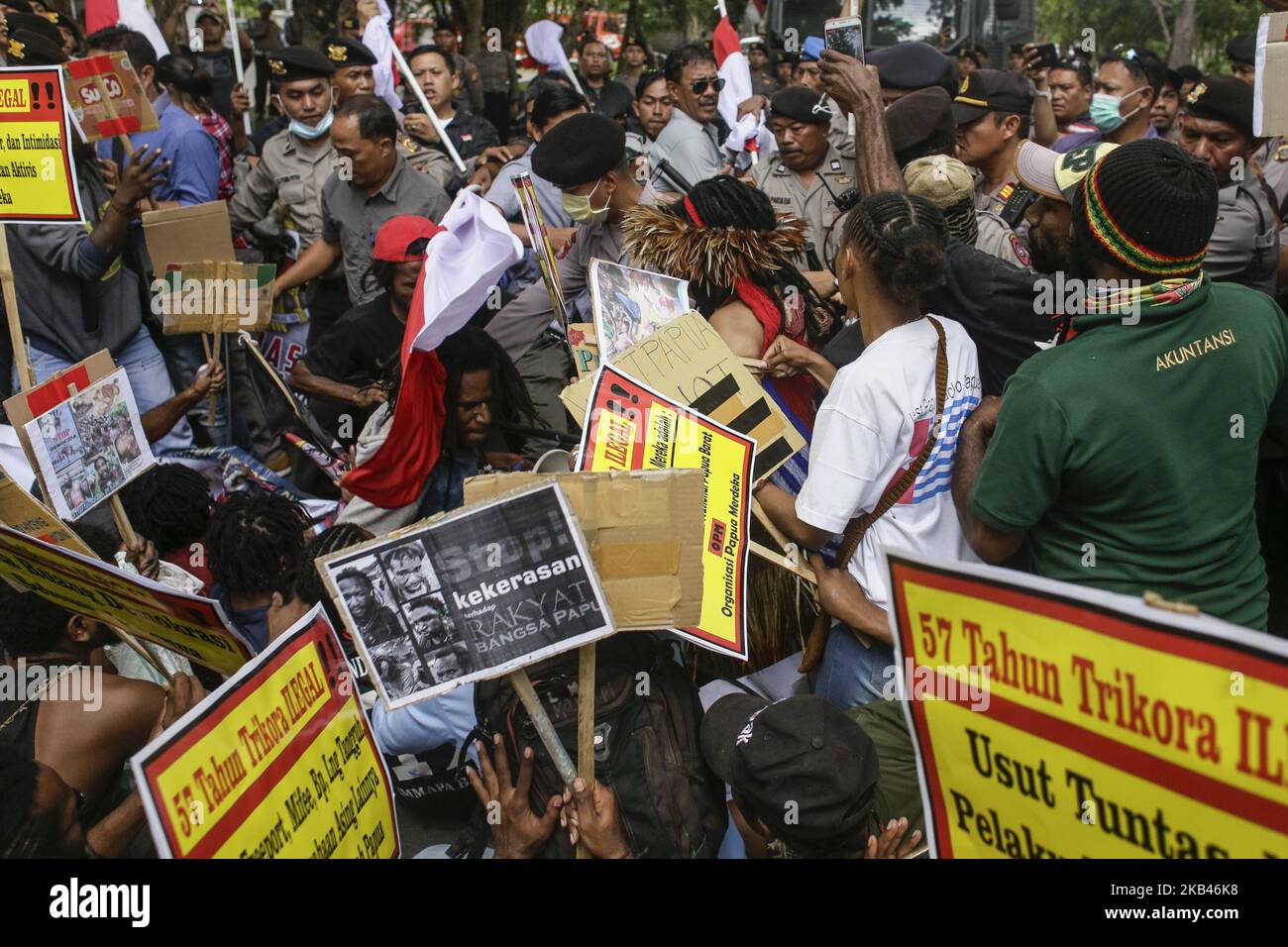 Westpapua rally bali indonesia 2018 hi-res stock photography and images ...