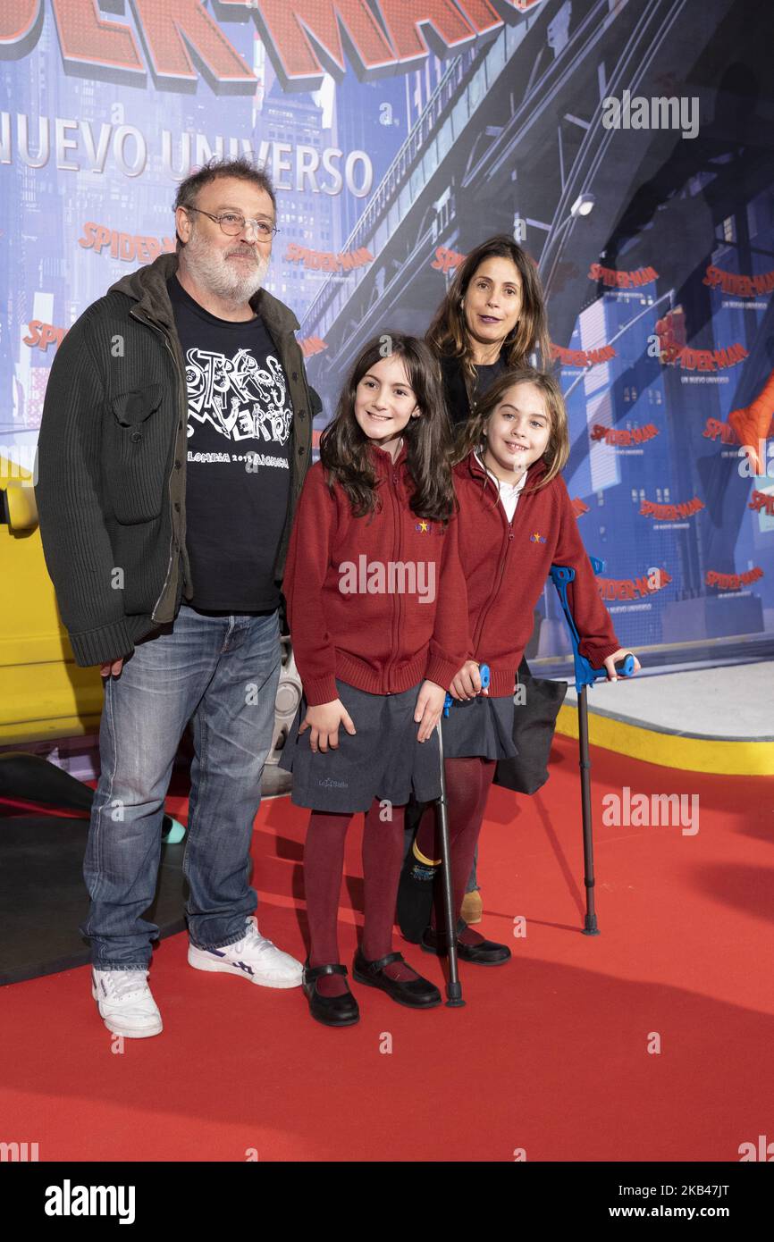 Pablo Carbonell and his family attends attends 'Spider-Man: Un Nuevo ...