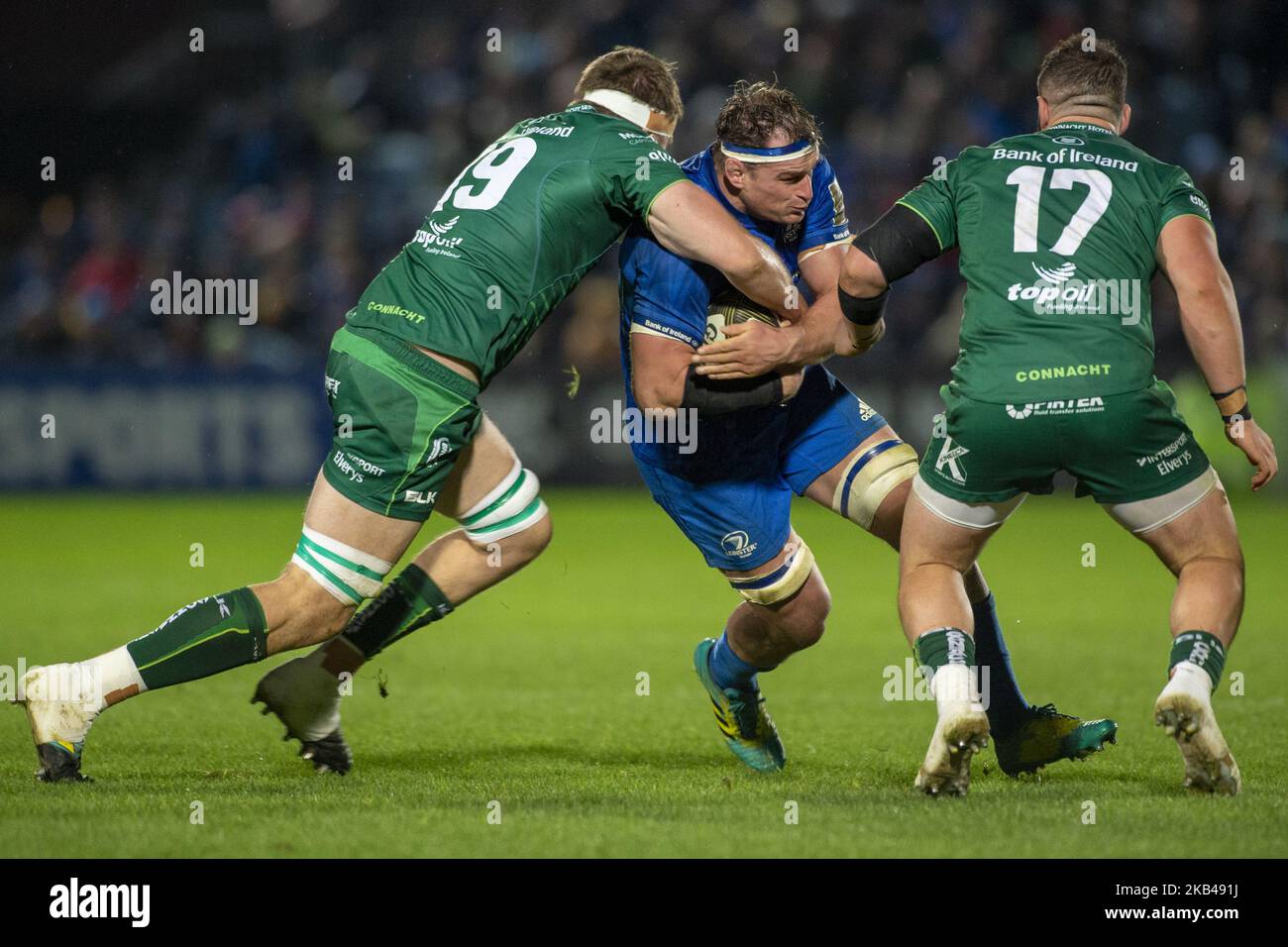 Rhys Ruddock of Leinster tackled by Peter McCabe and James Cannon of ...