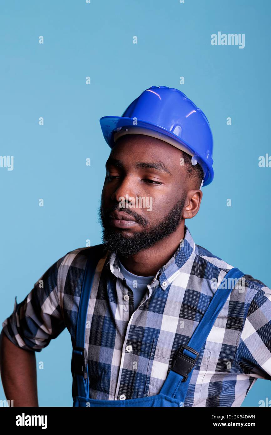 Exhausted construction worker hi-res stock photography and images - Alamy