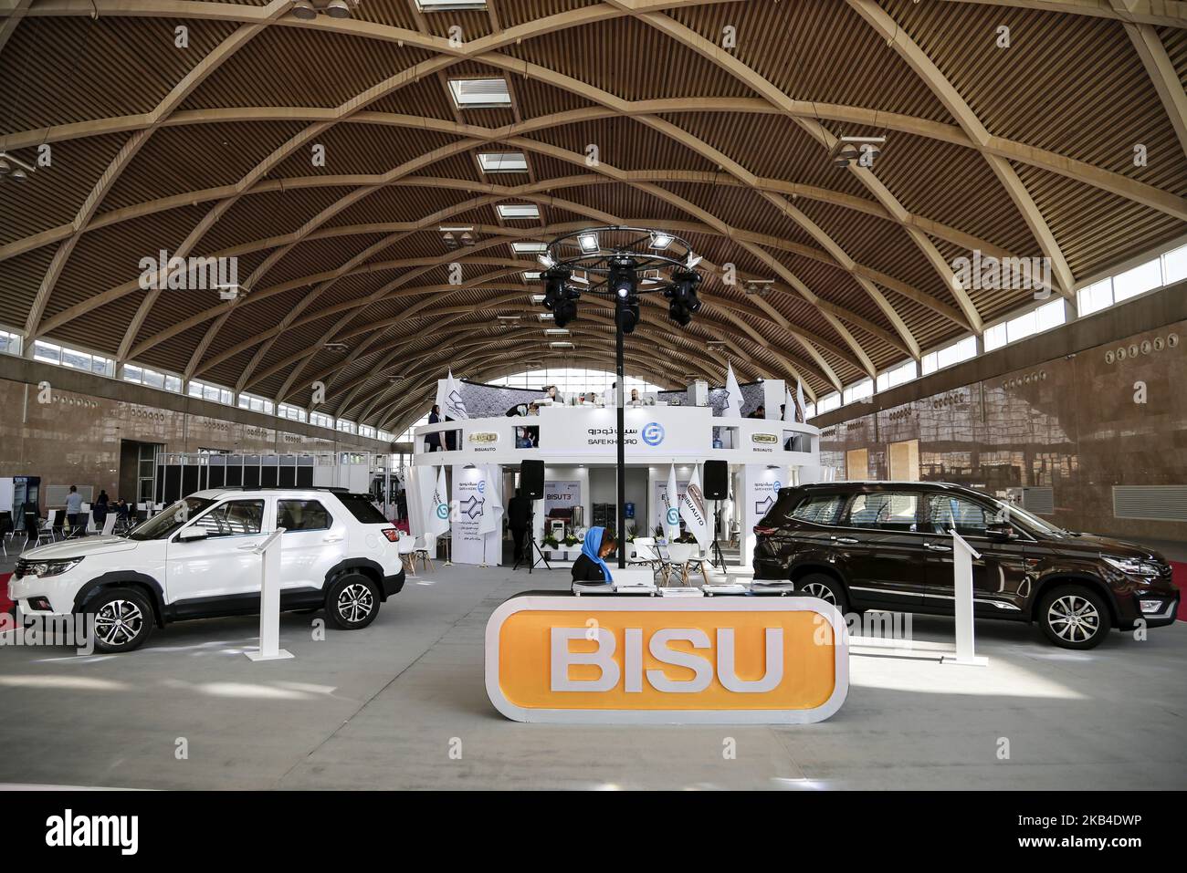 The 7-seat mid-size SUV produced by Bisu Auto, a brand of the Chonqing ...