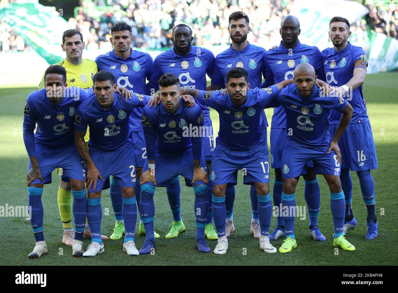 Porto's starter team before the Portuguese League football match ...