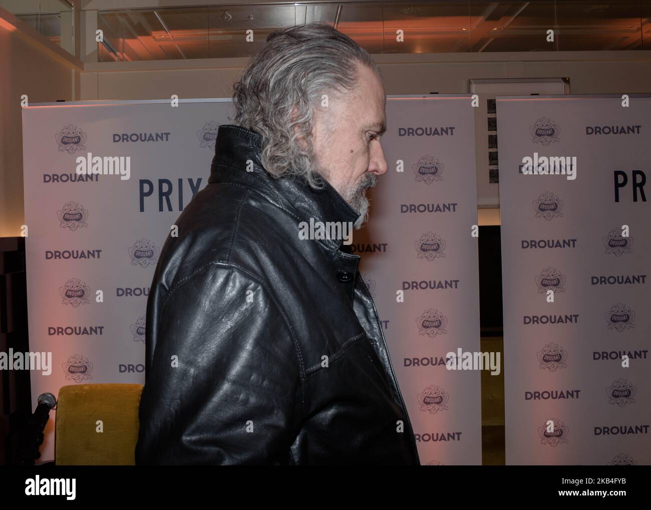 Le prix Renaudot 2022 décerné à Simon Liberati pour son roman ...