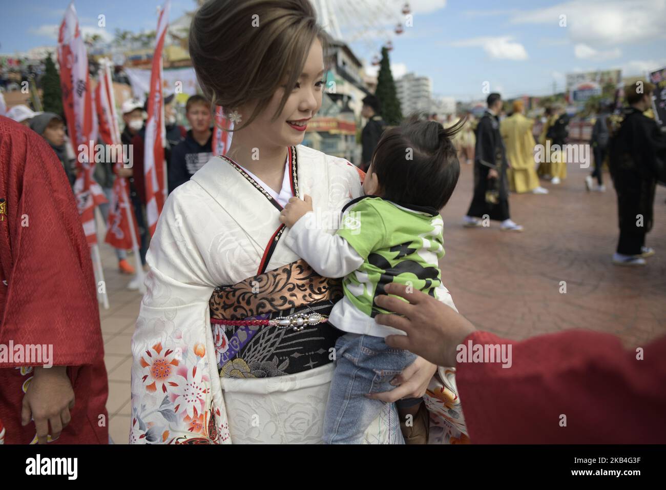 Okinawan woman hi-res stock photography and images - Alamy