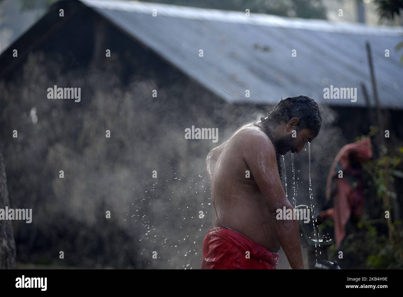 Nepal traditional bath hi-res stock photography and images - Alamy