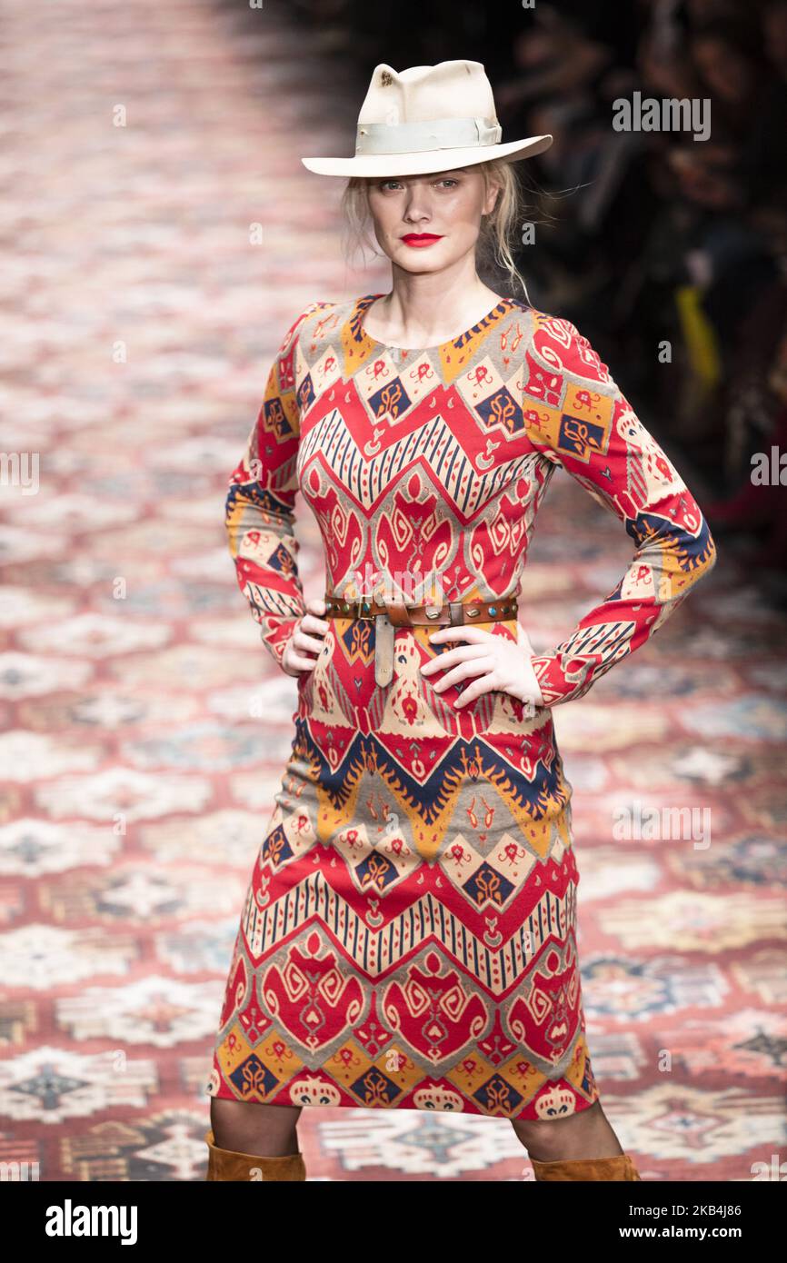 Lena hoschek dress hi-res stock photography and images - Alamy