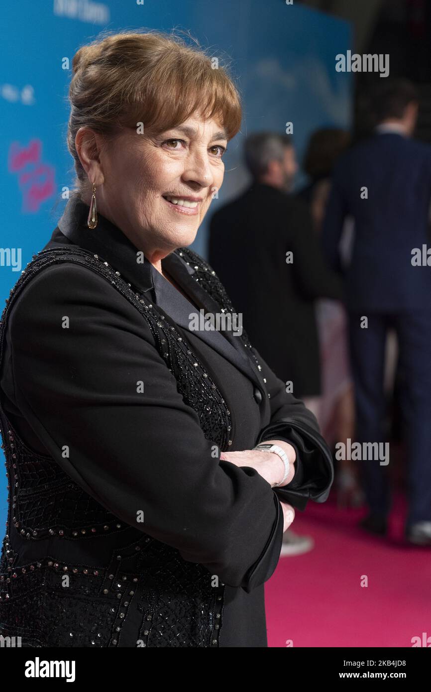 Spanis actress Carmen Maura poses as she arrives at the premiere of the ...