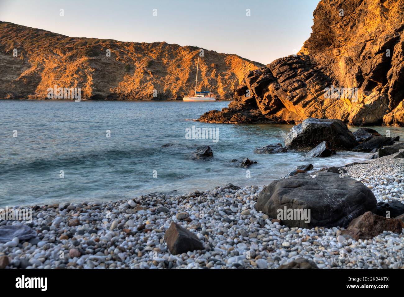 Gravel beach crete greece hi-res stock photography and images - Alamy