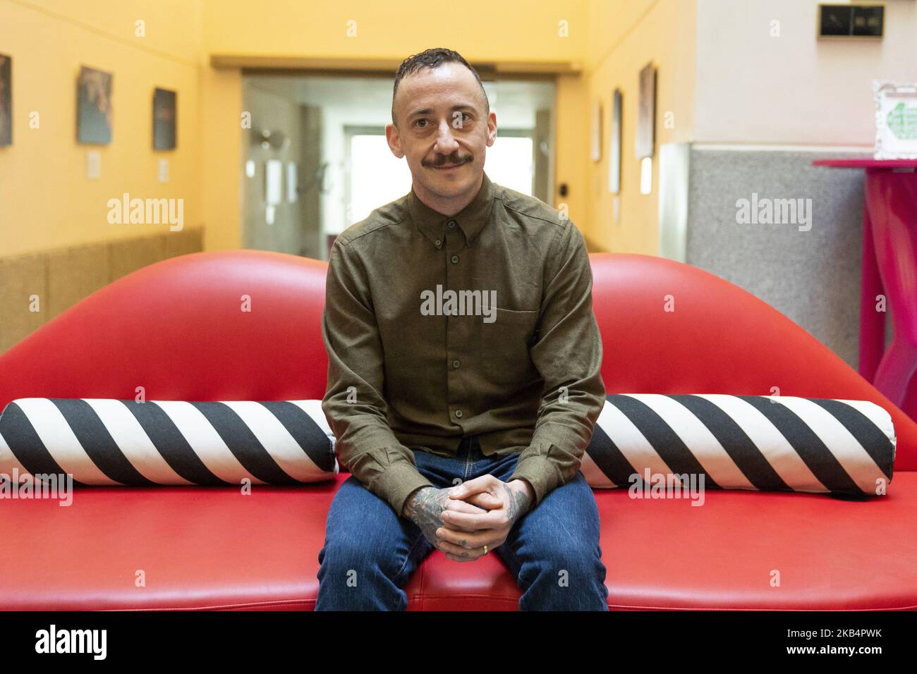 21 hombre hi-res stock photography and images - Alamy