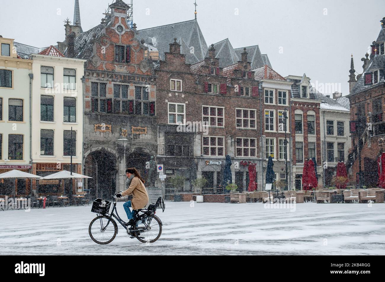 January 22nd, Nijmegen. Around noon a big snowfall took place in many ...