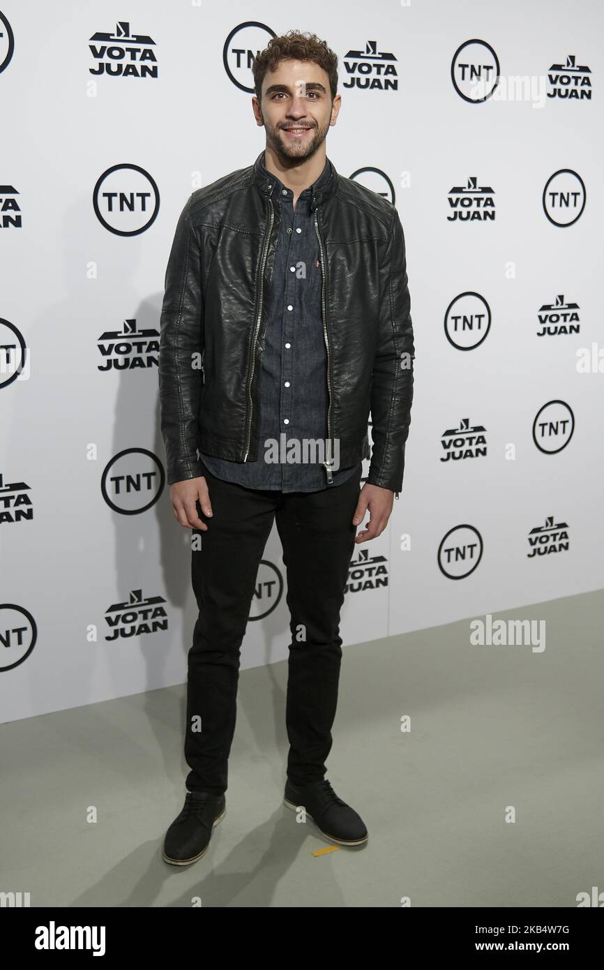 Tv serie hi-res stock photography and images - Alamy