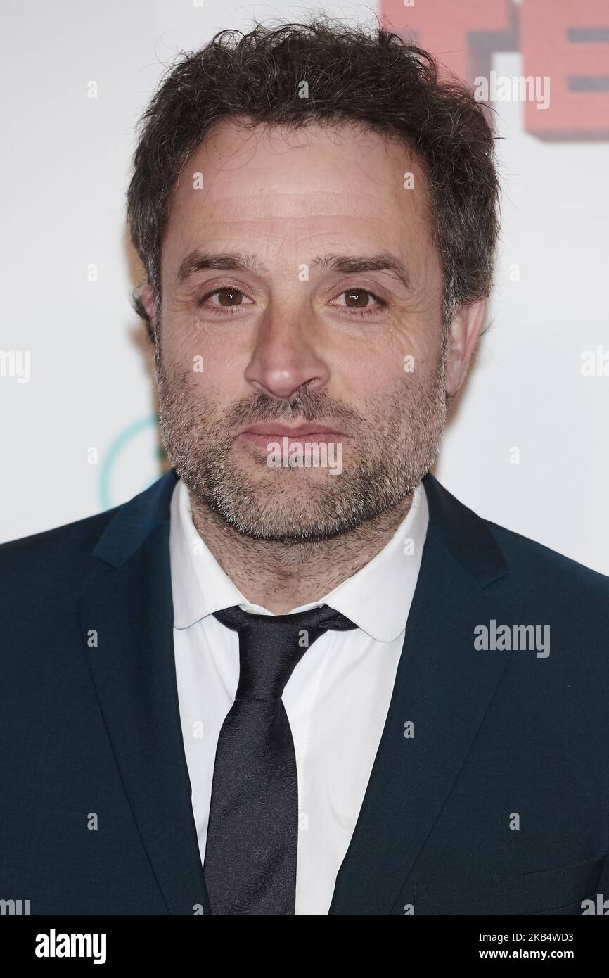 Bajo techo hi-res stock photography and images - Alamy