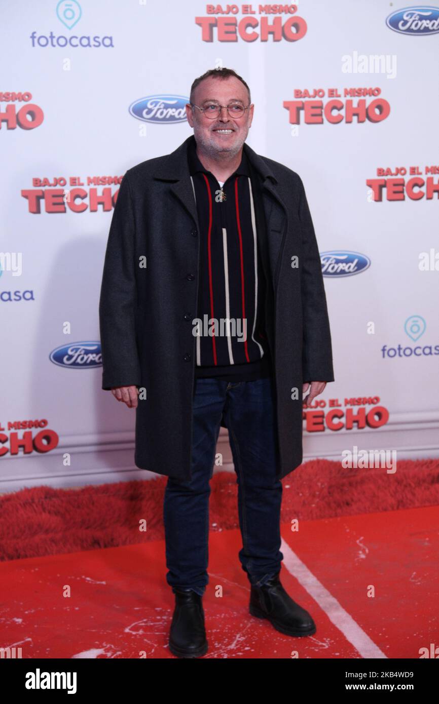 Pablo Carbonell, Spanish showman, attended the premiere, posing in the ...