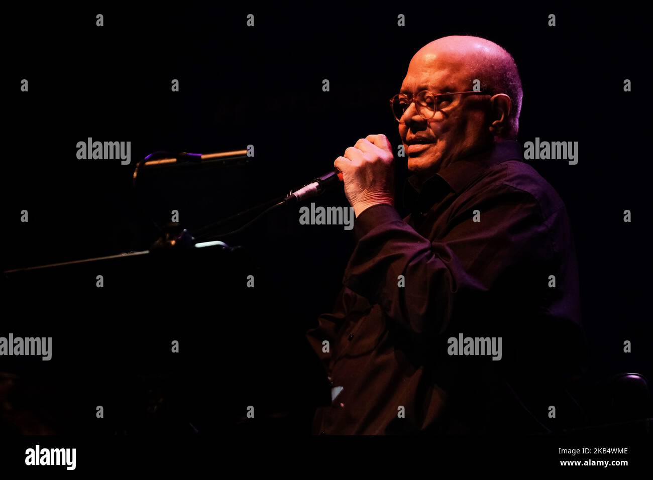 Singer and song-writer from Cuba Pablo Milanes, has filled the theater ...