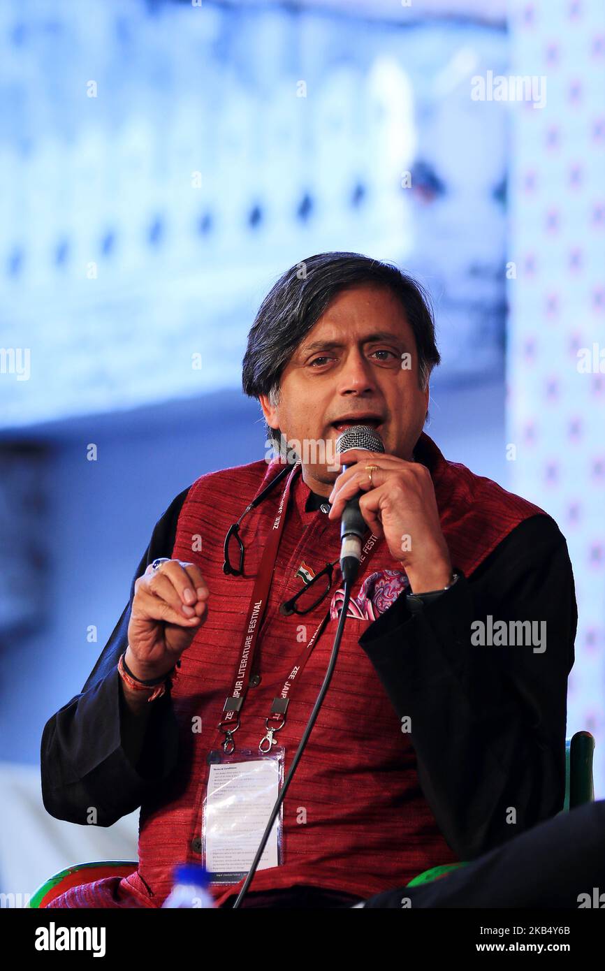 Congress leader shashi tharoor hi-res stock photography and images - Alamy