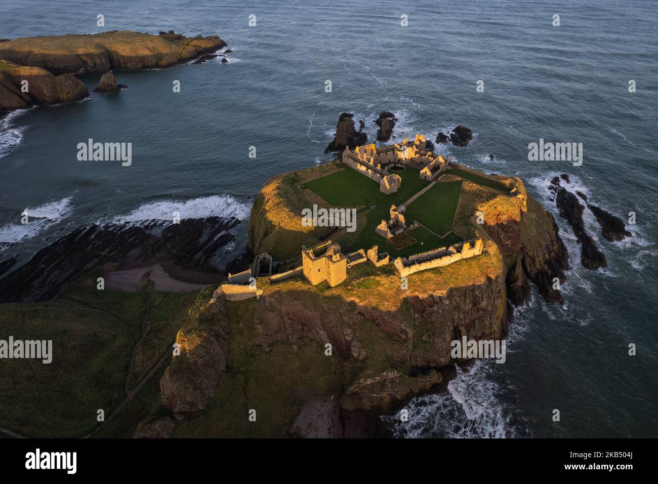 Dunnottar Castle, Stonehaven Stock Photo - Alamy