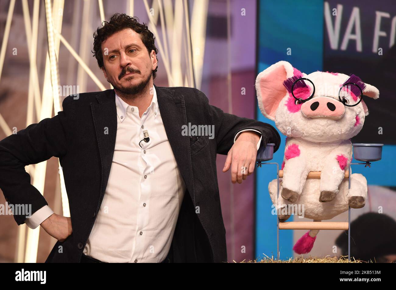 Cartoon program hi-res stock photography and images - Alamy