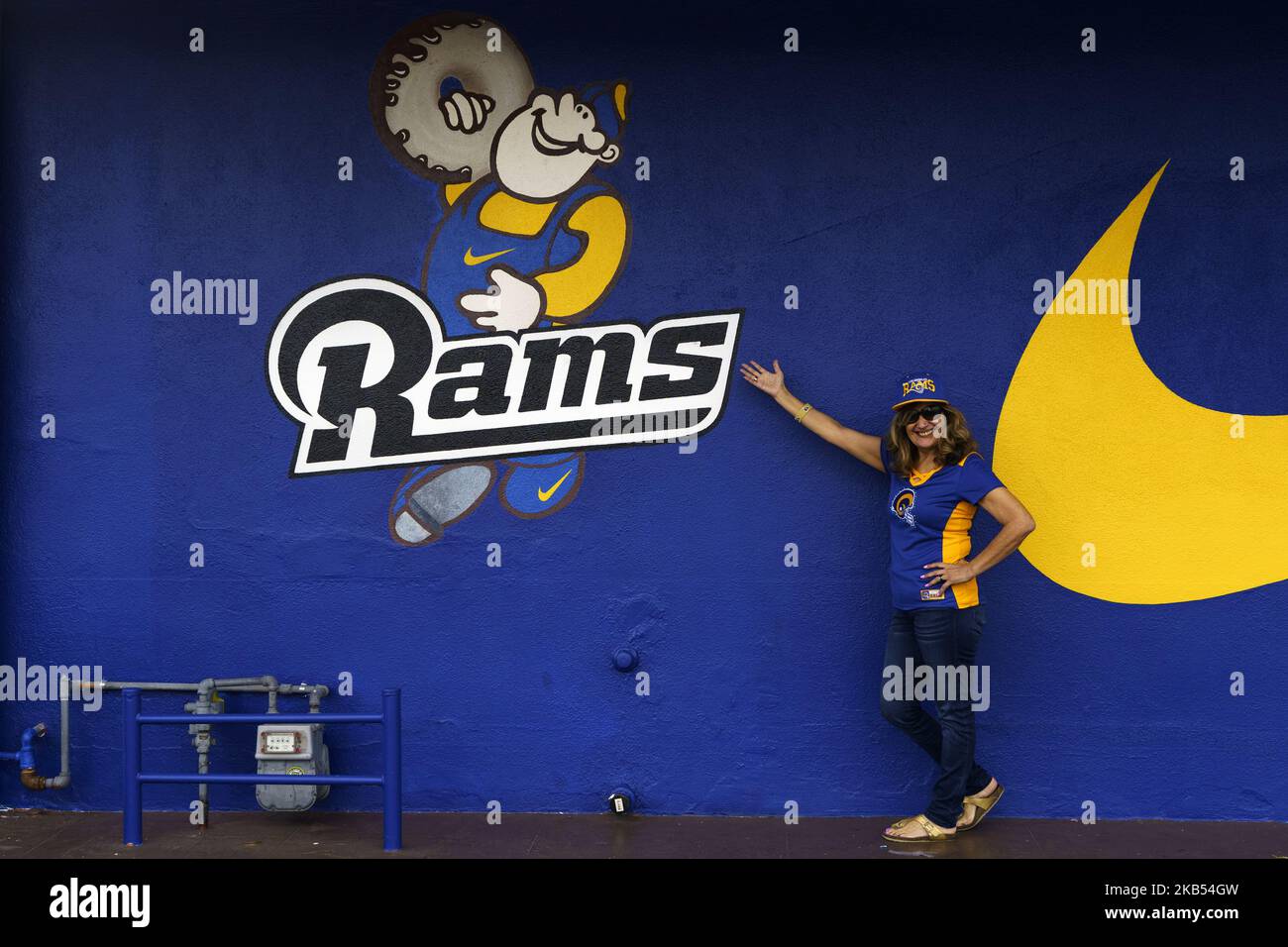 Nfl font hi-res stock photography and images - Alamy