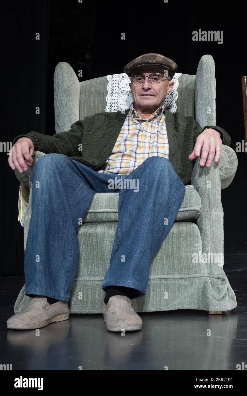 Elvis silence hi-res stock photography and images - Alamy