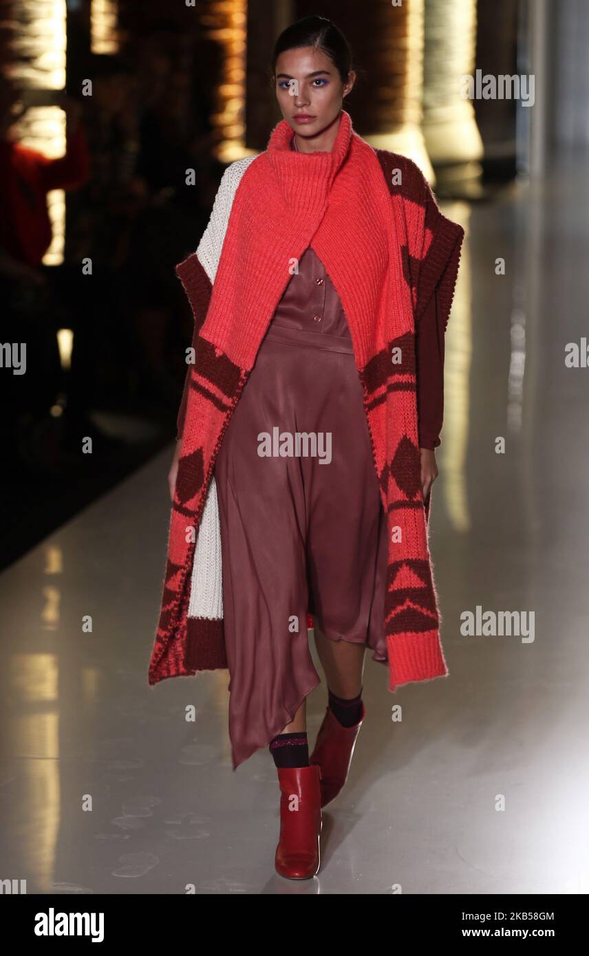 Model wears at collection runway creation from Sita Murt during the 080 ...