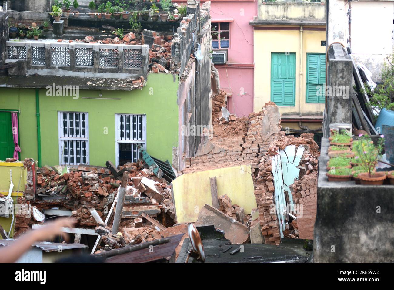 The Building collapsed in Kolkata on September 3, 2019. Parts of a ...