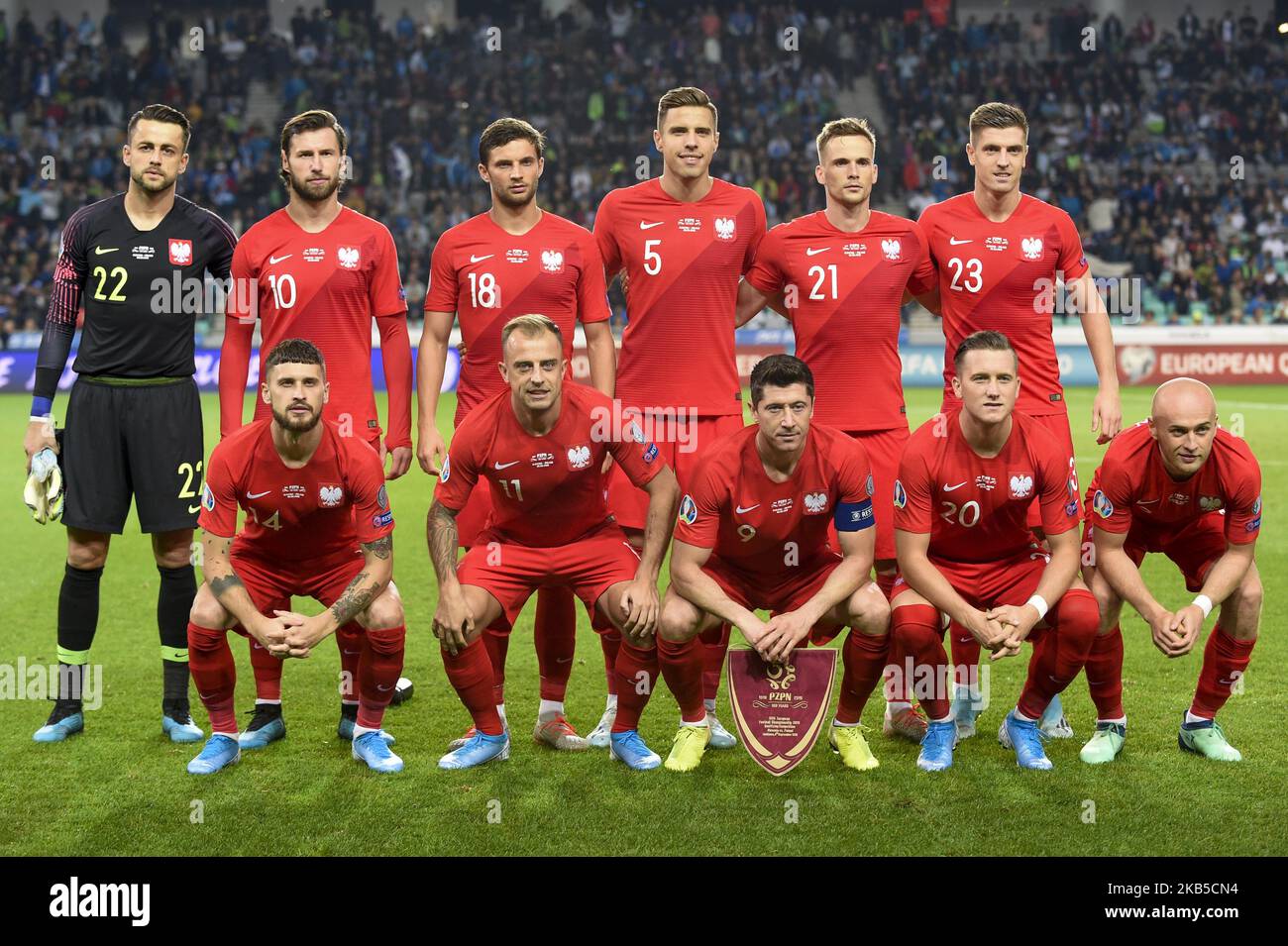 The Polish national football team poses for a photo during the UEFA ...