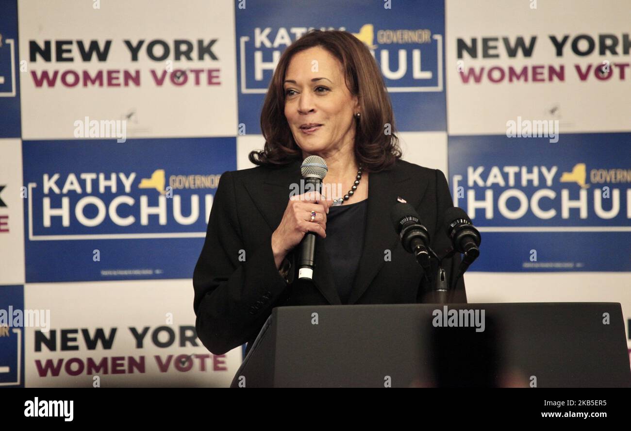 Governor kathy hochul d hi-res stock photography and images - Alamy