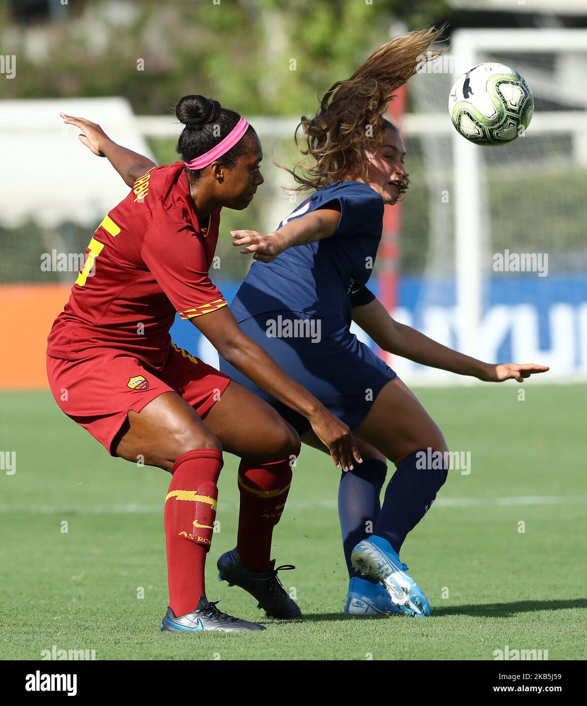 Allyson Swaby of Roma and Jordyn Huitema of Psg during the women's ...