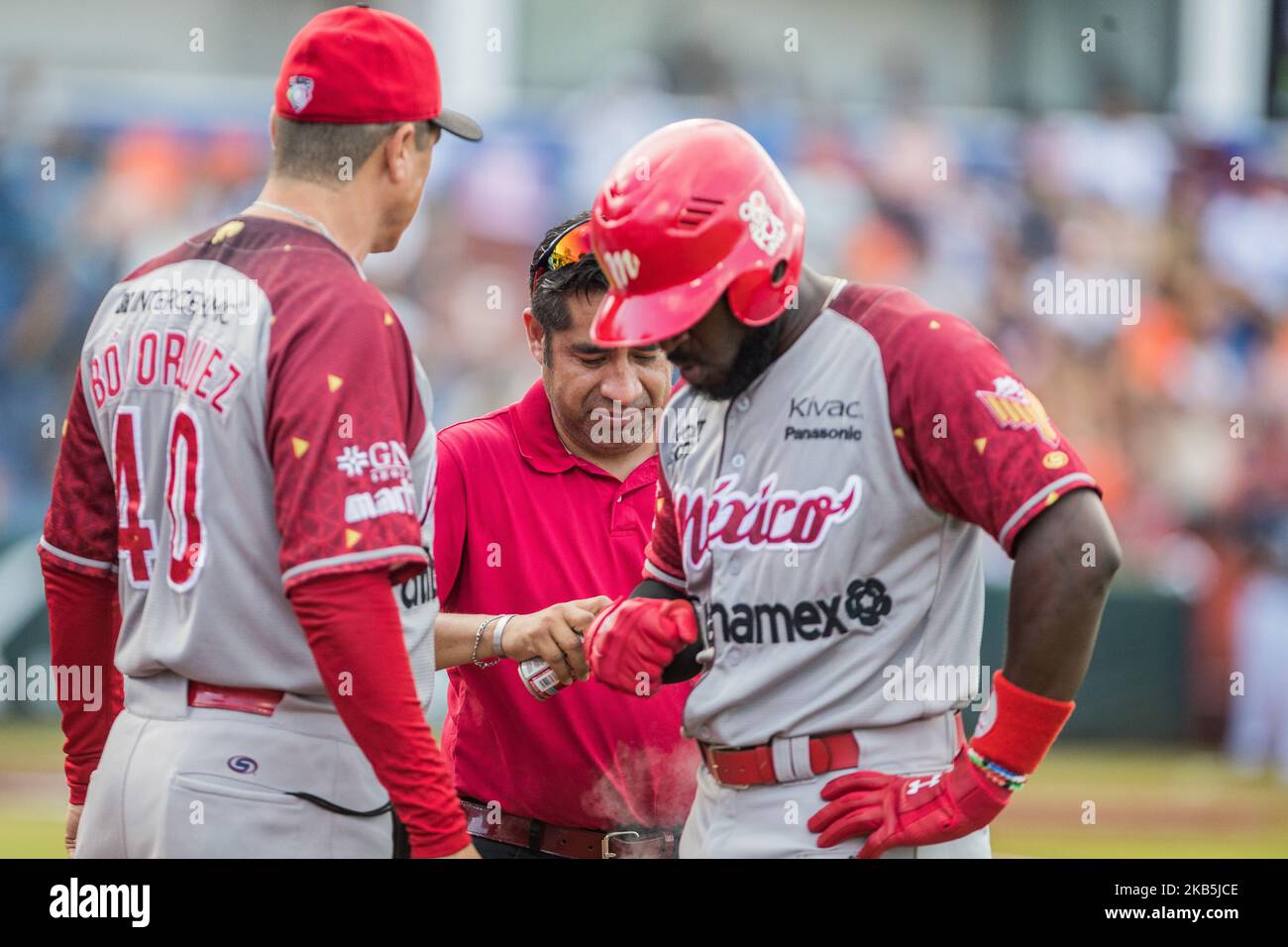 Brandon phillips hi-res stock photography and images - Alamy