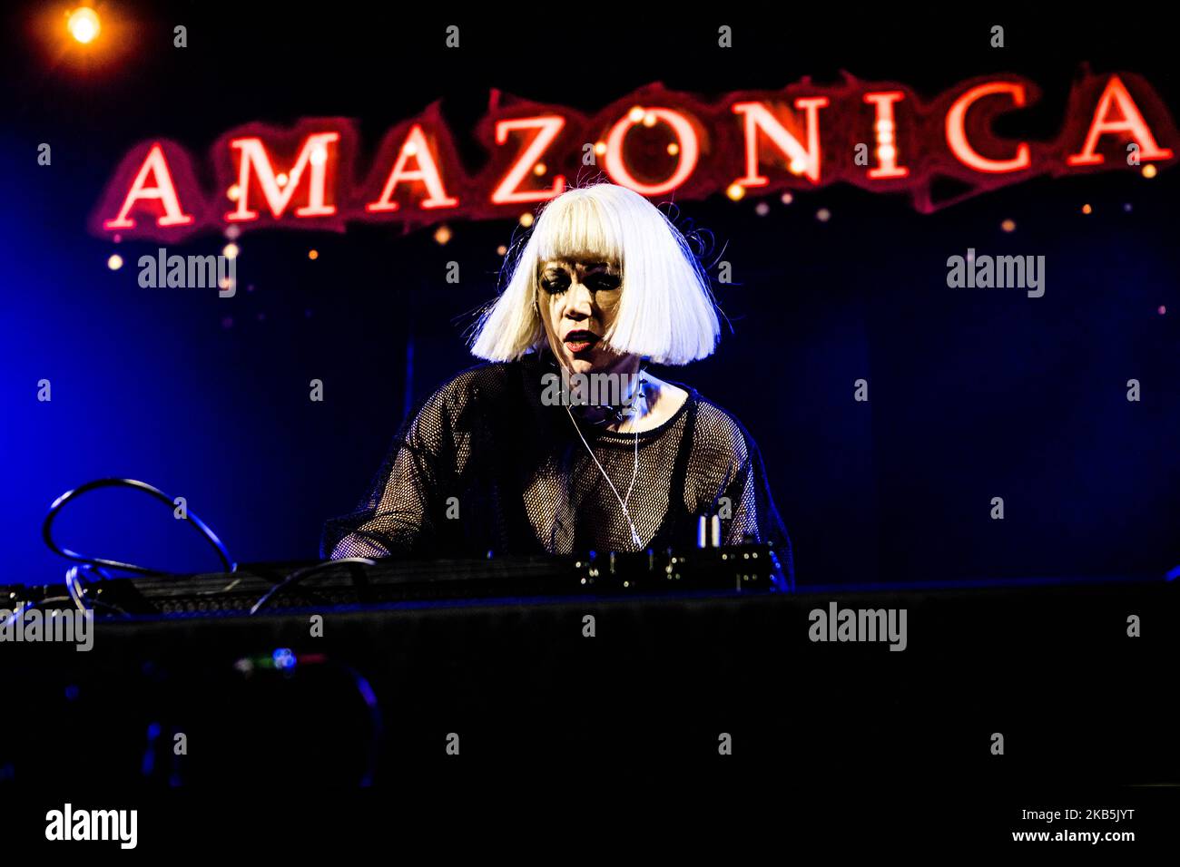 Amazonica machine gun kelly hi-res stock photography and images - Alamy