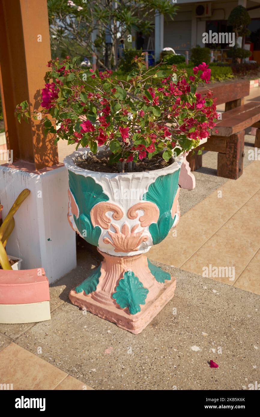 Space station maintenance hi-res stock photography and images - Alamy